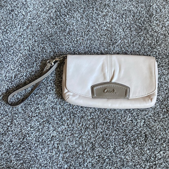 Coach | Bags | Coach Wristlet | Poshmark